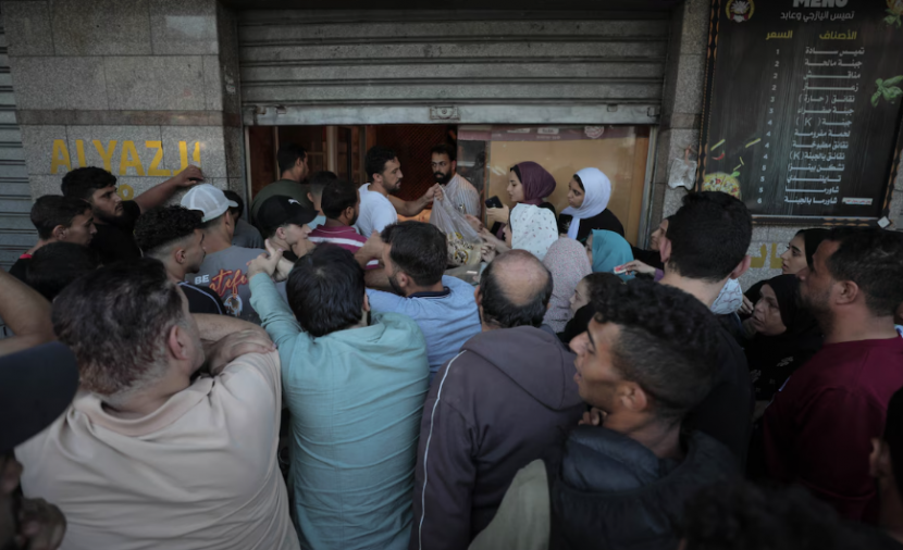 Bread Becomes a Daily Dream as Flour Shortage Deepens Famine in Gaza ...